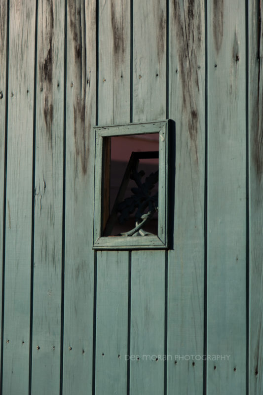 Pushed in Peep Window – A Bisel Dis… A Bisel Dat